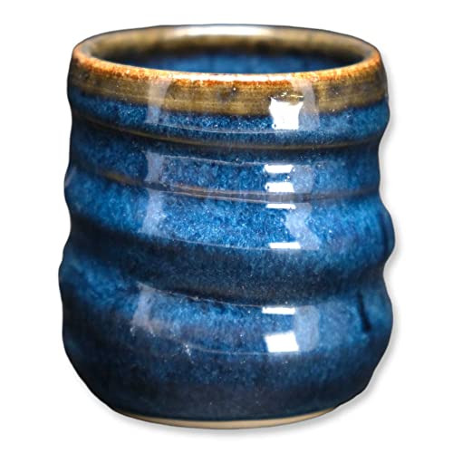 Ultra Marine by Penguin Pottery - Glaze Combinations | GlazeShare